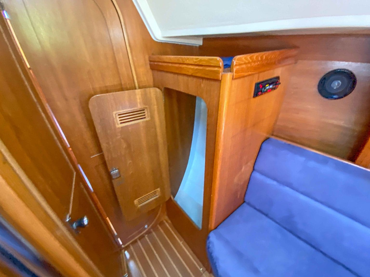 2007 Sadler 290 Sailing Yacht | Parker Adams Boat Sales