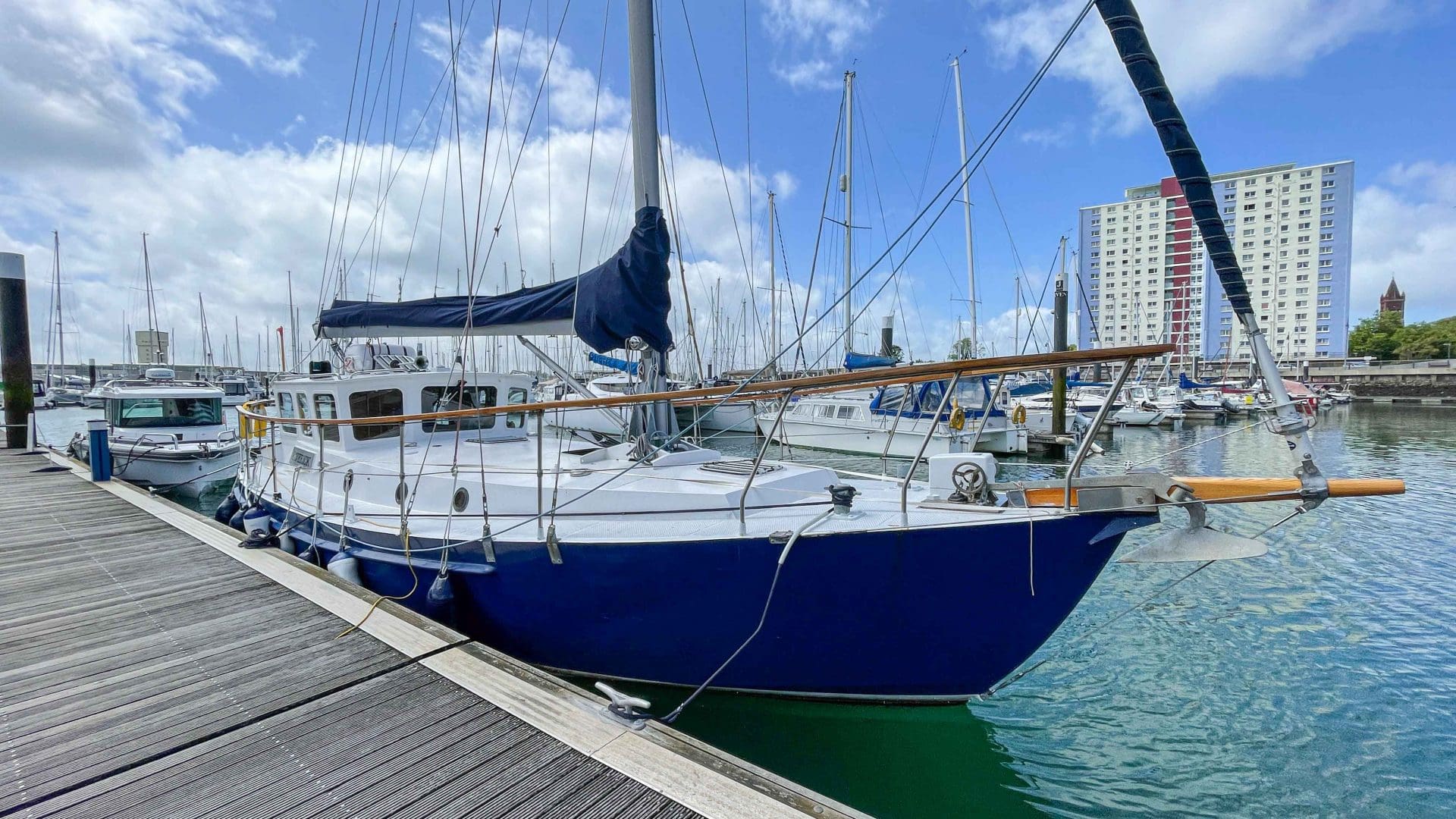1995 - Colin Archer 37 - Motoryacht | Parker Adams Boat Sales