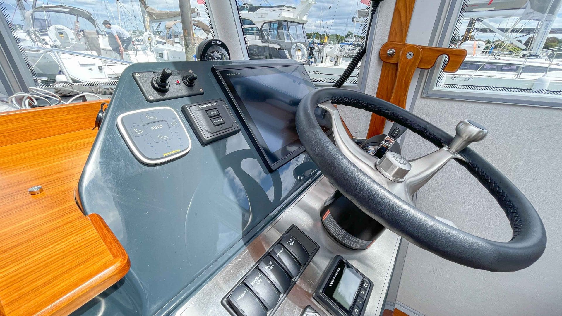 2018 - Sargo 28 with Volvo Penta D6 370 Engine | Parker Adams Boat Sales