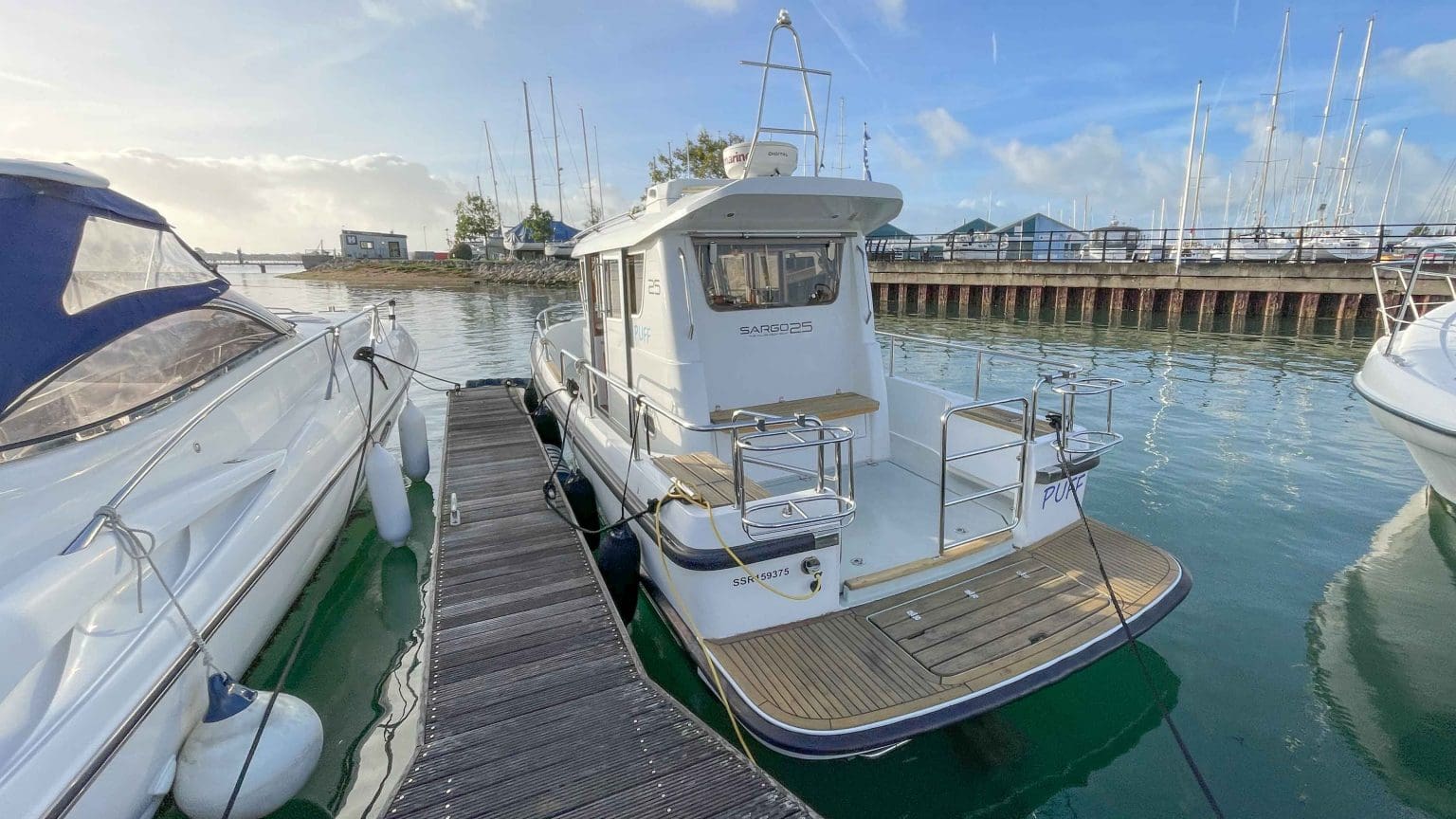 2015- Sargo 25 with Volvo Penta D4-260 | Parker Adams Boat Sales