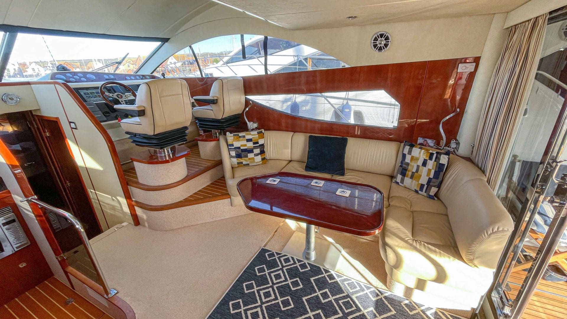 2006 – Fairline Phantom 46 with twin D9-500 engines | Parker Adams Boat ...