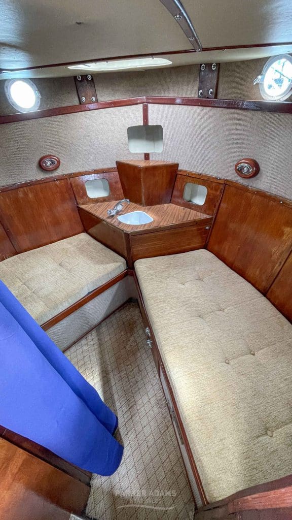 1981 - Colvic Watson 32 | Parker Adams Boat Sales