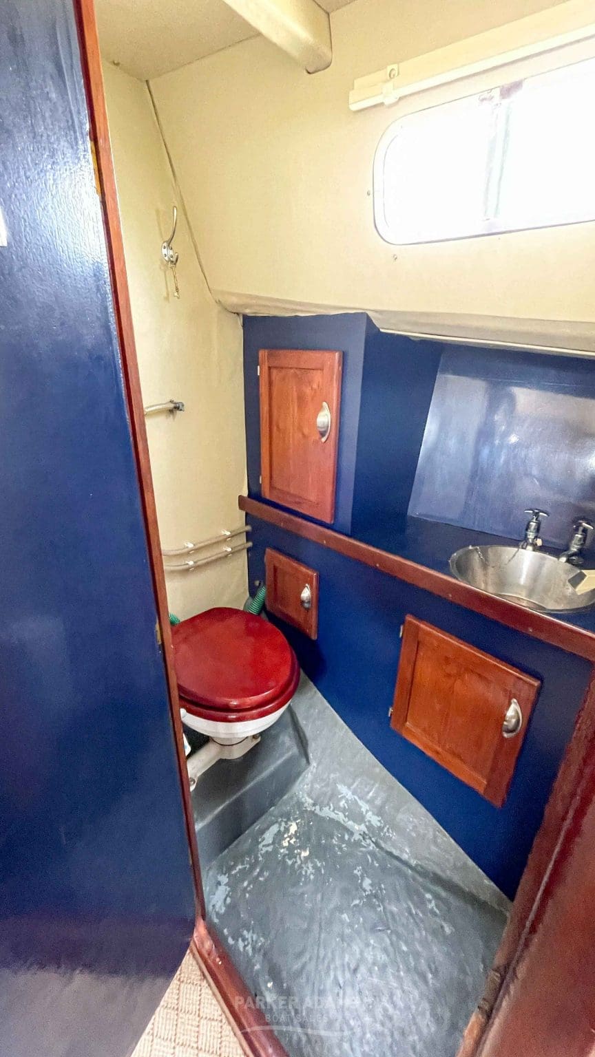 1981 - Colvic Watson 32 | Parker Adams Boat Sales