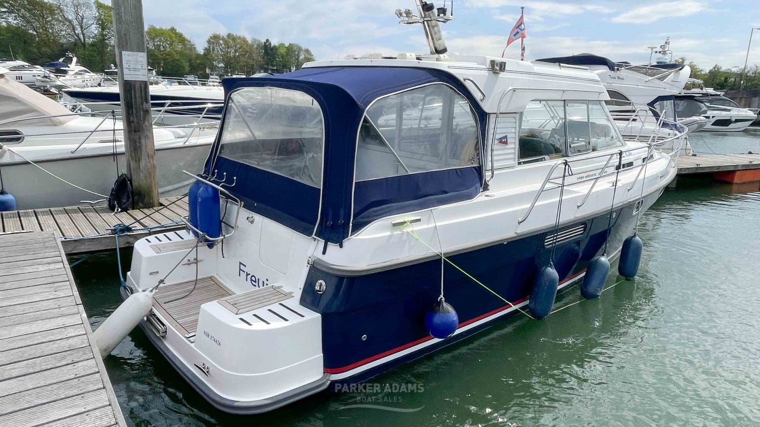 2005 – Nimbus 320 Coupé with Volvo Penta D4-210 engine | Parker Adams ...