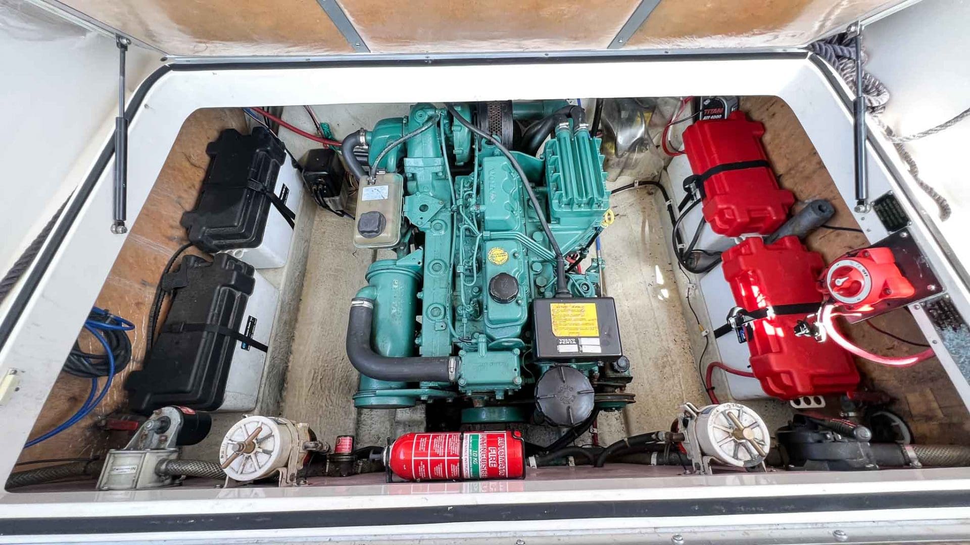 1994 – Windy 7800 with a Volvo Penta AD31 Engine | Parker Adams Boat Sales