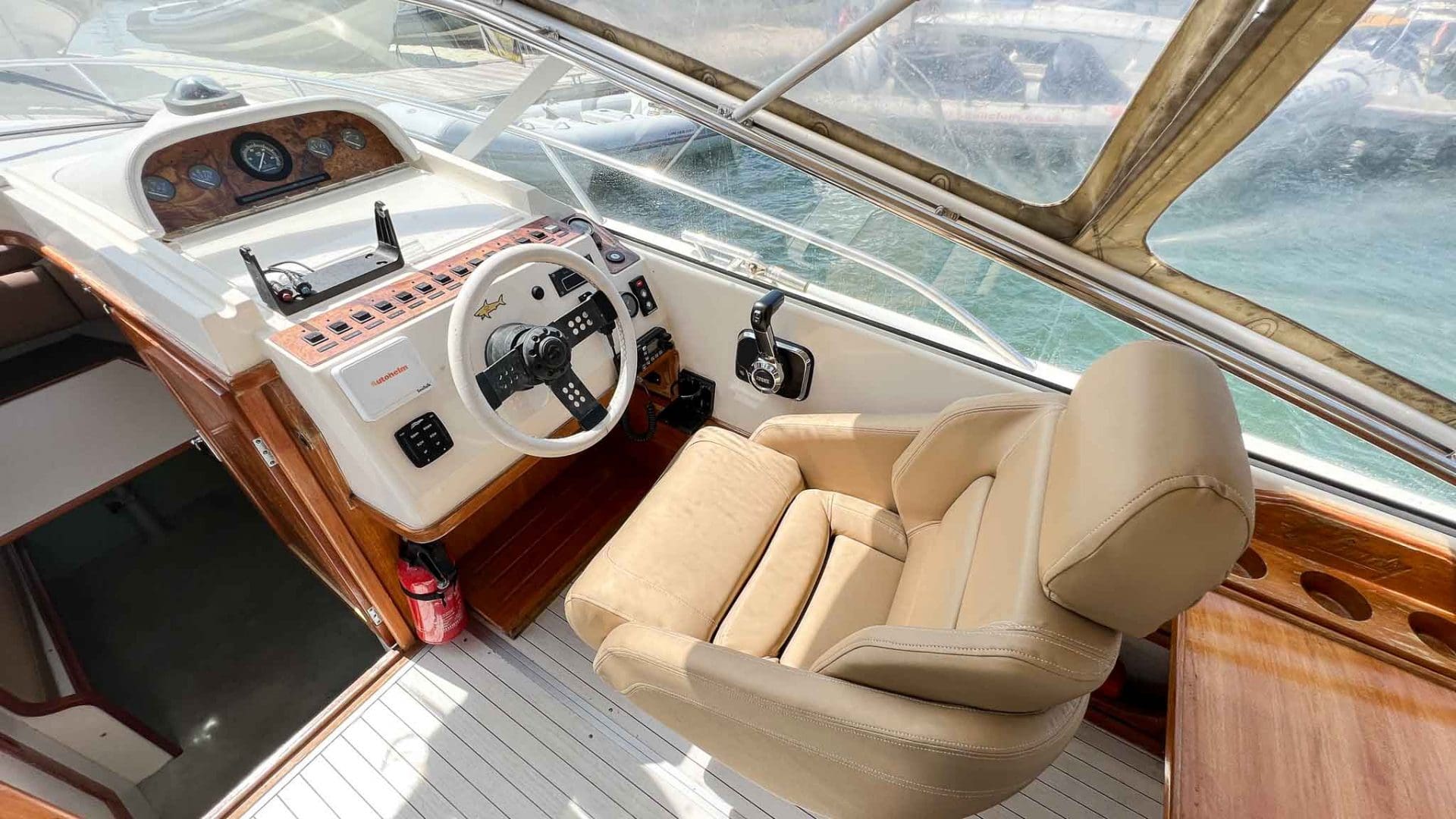 1994 – Windy 7800 with a Volvo Penta AD31 Engine | Parker Adams Boat Sales