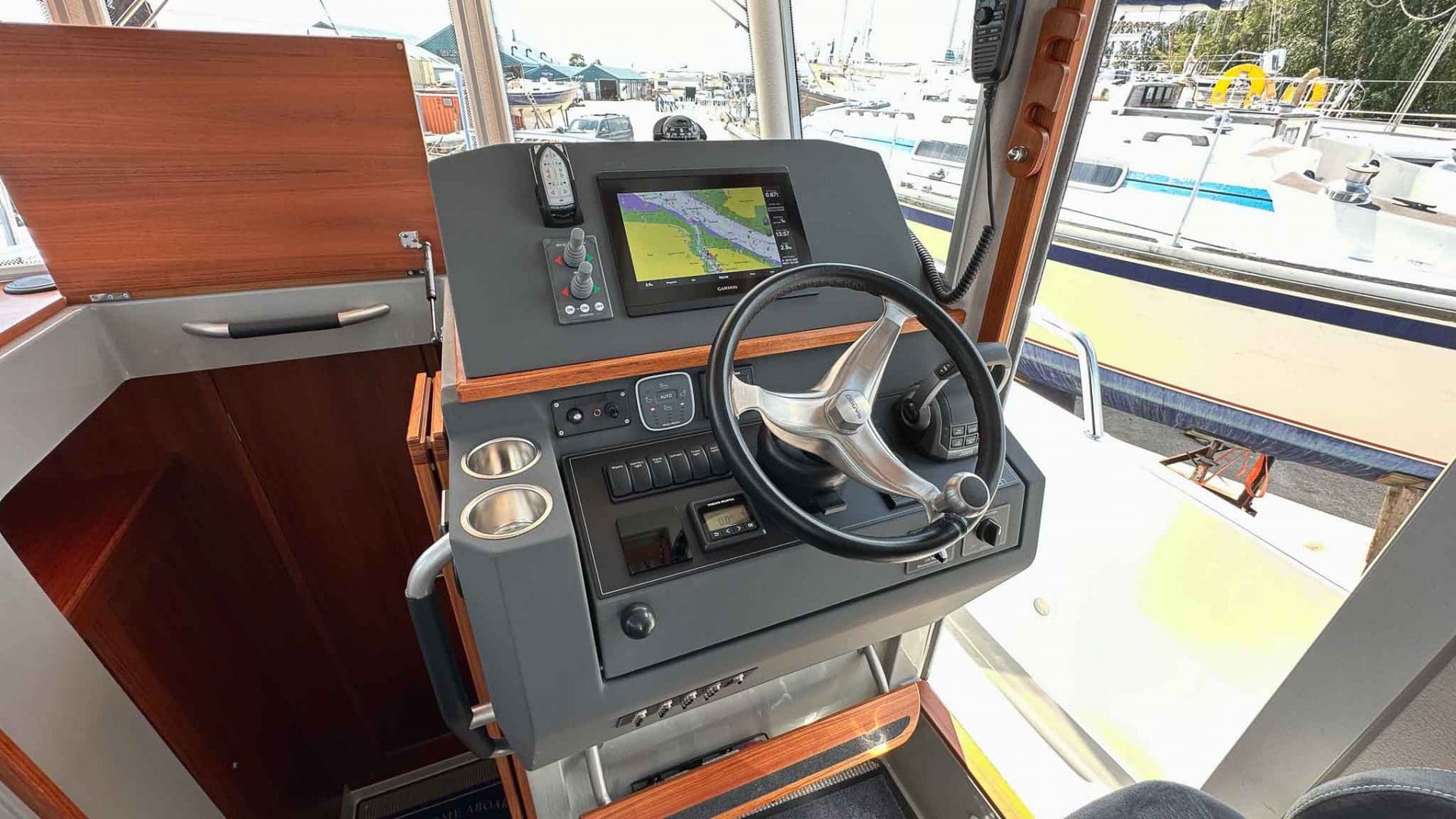 2021 – Sargo 31 Explorer with a Volvo Penta D6 - 400 engine | Parker ...