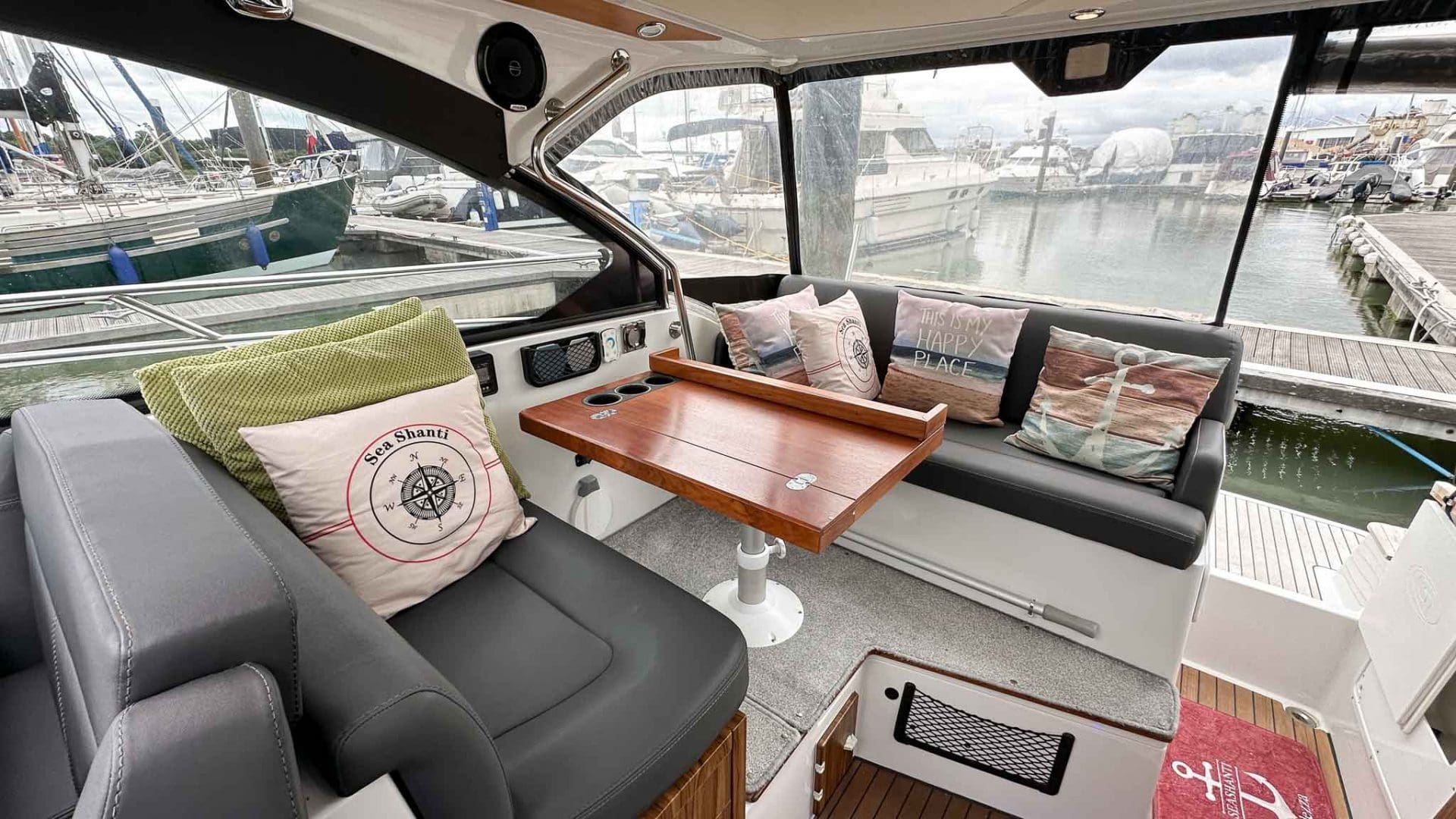 2015 – Grandezza 27OC with a Volvo Penta D4-300 engine | Parker Adams ...