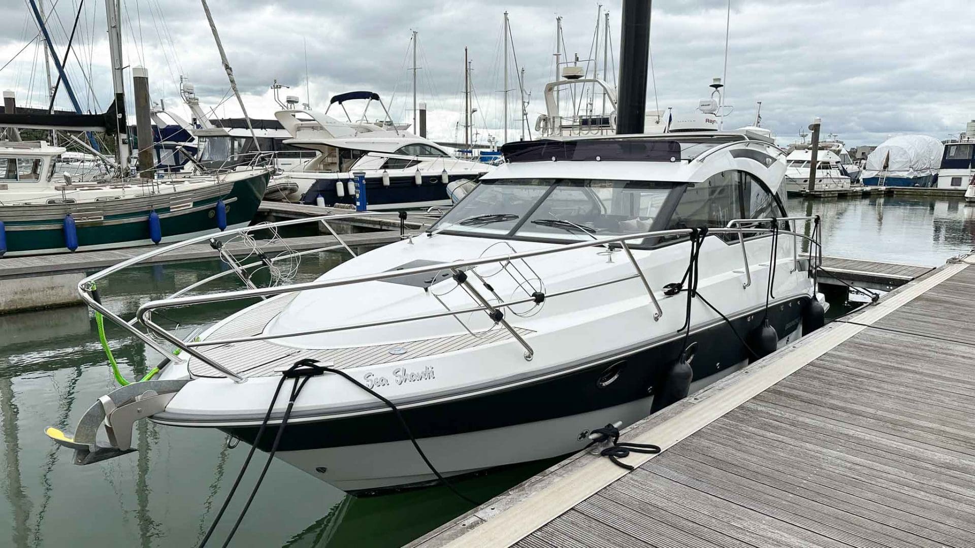 2015 – Grandezza 27OC with a Volvo Penta D4-300 engine | Parker Adams ...