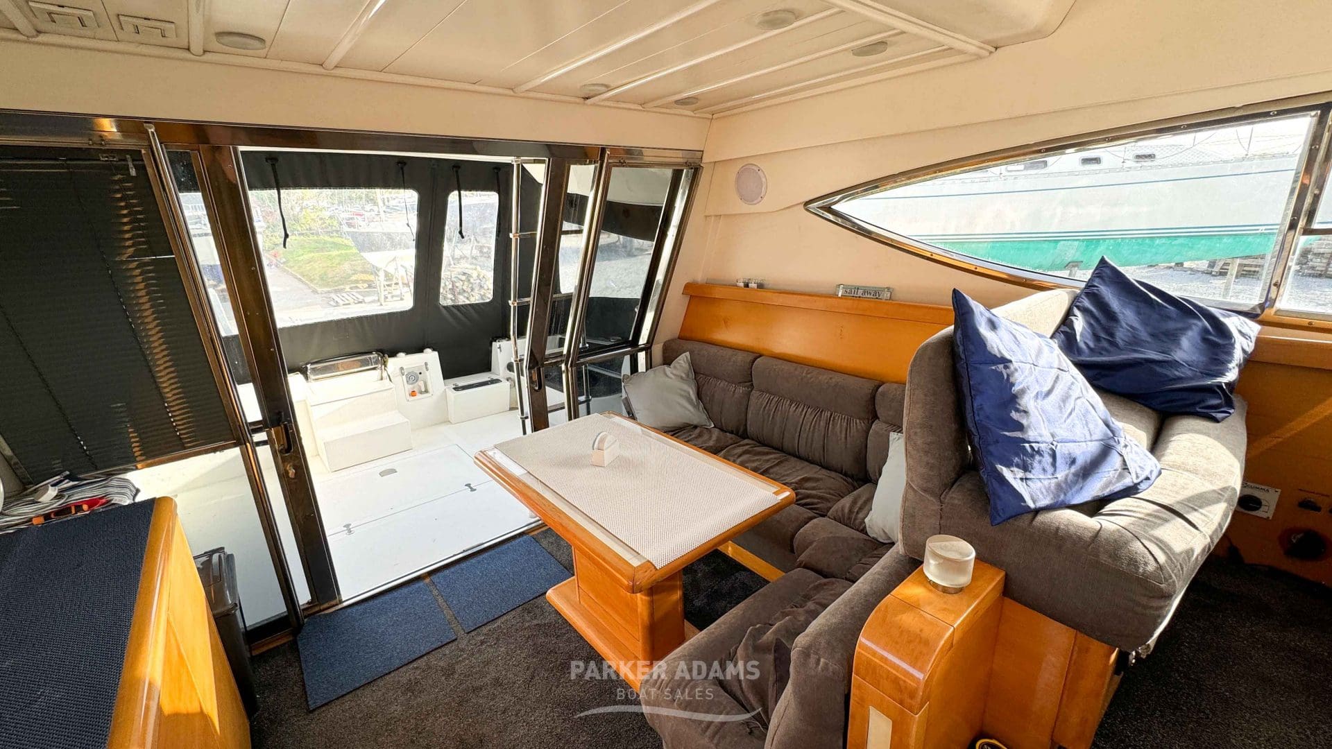 1999 – ARS Monaco 120 with Twin Caterpillar 3208 engines | Parker Adams ...