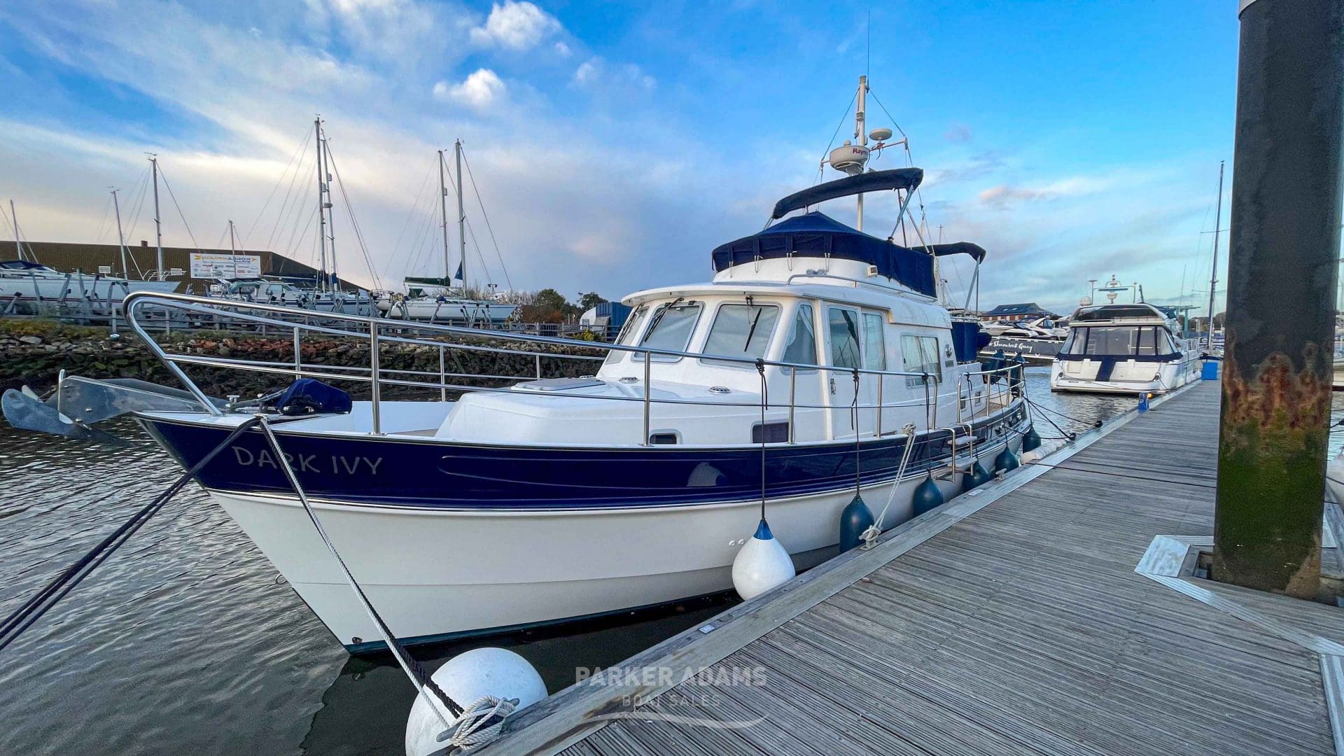 1998 – Hardy Commodore 36 with Twin 225hp Perkins Sabre engines ...