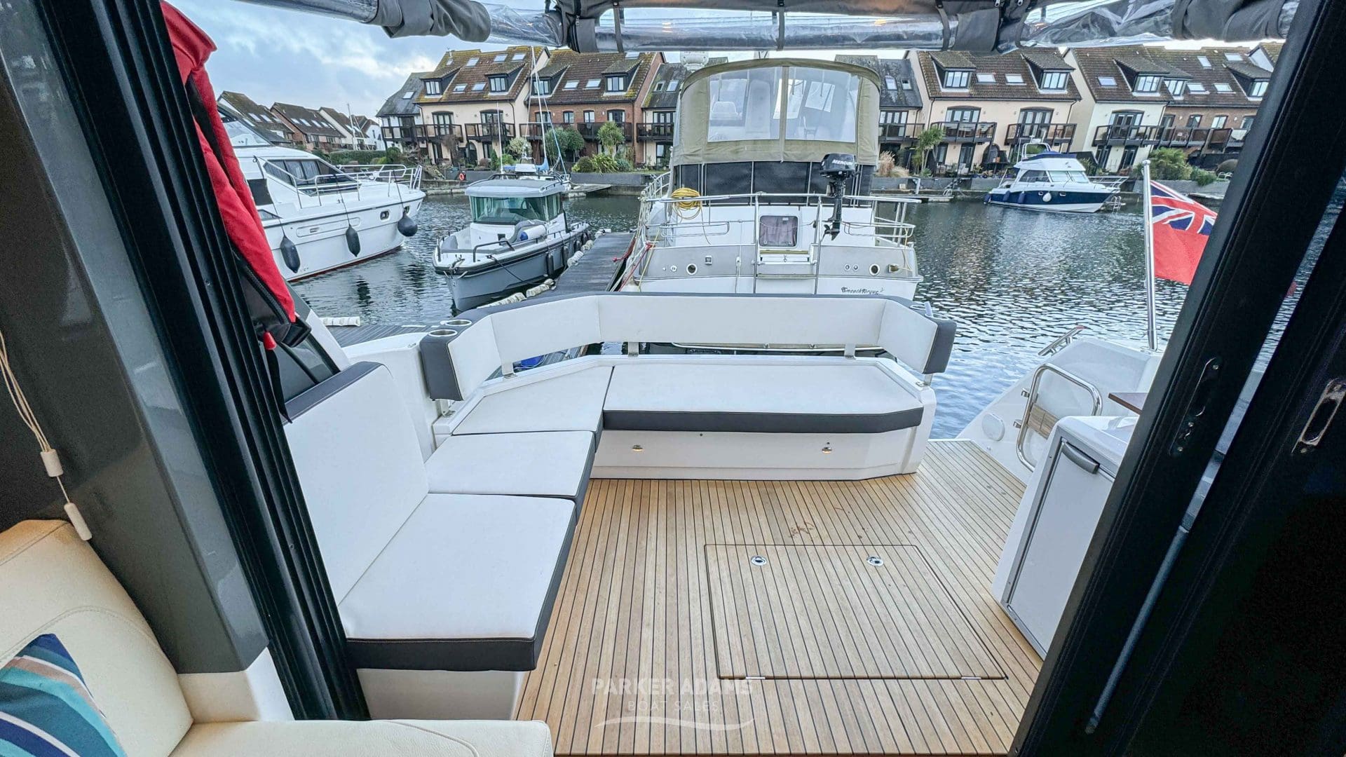 2022 - Bavaria R40 Coupe with Twin Volvo Penta D6 - 380 engines ...