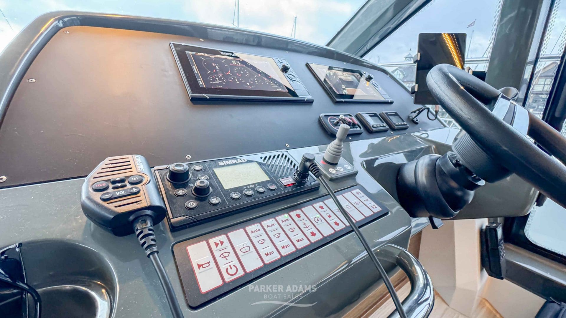 2022 - Bavaria R40 Coupe with Twin Volvo Penta D6 - 380 engines ...