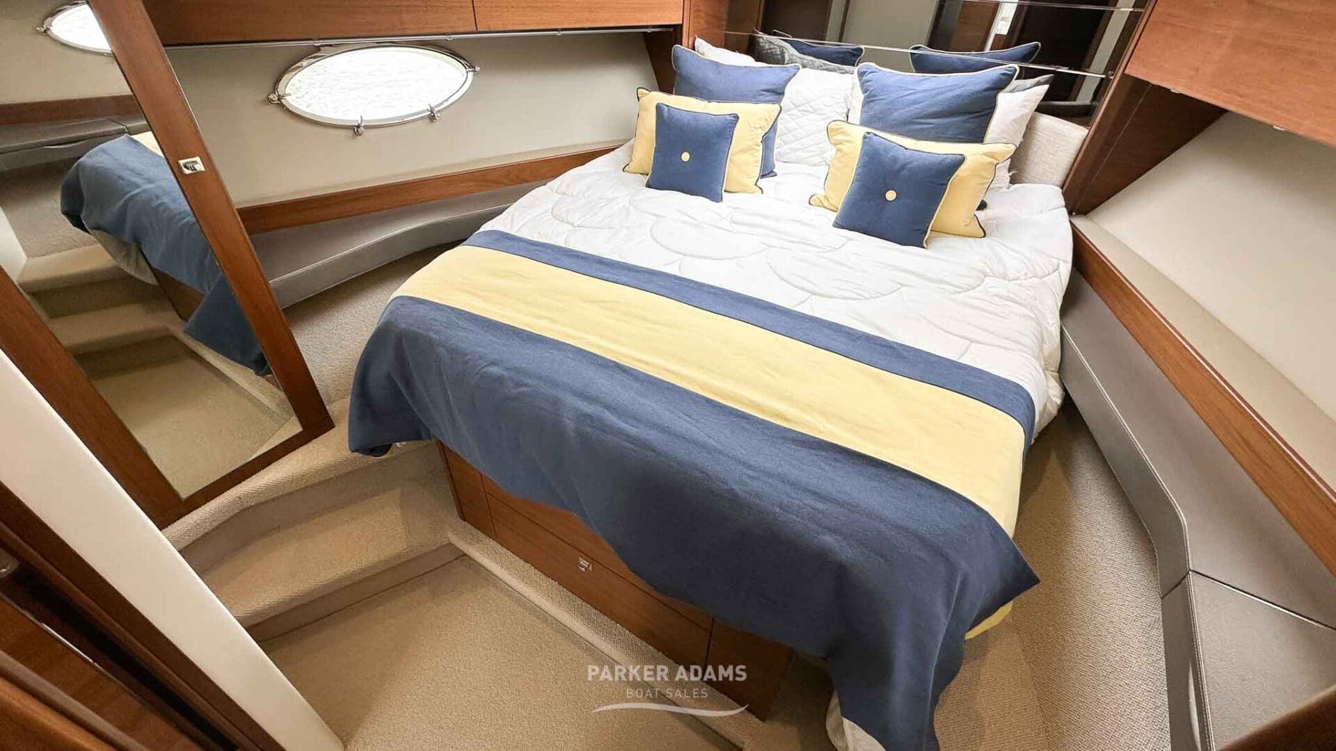 2014 – Princess V39 with twin Volvo Penta D6 – 330 engines | Parker ...