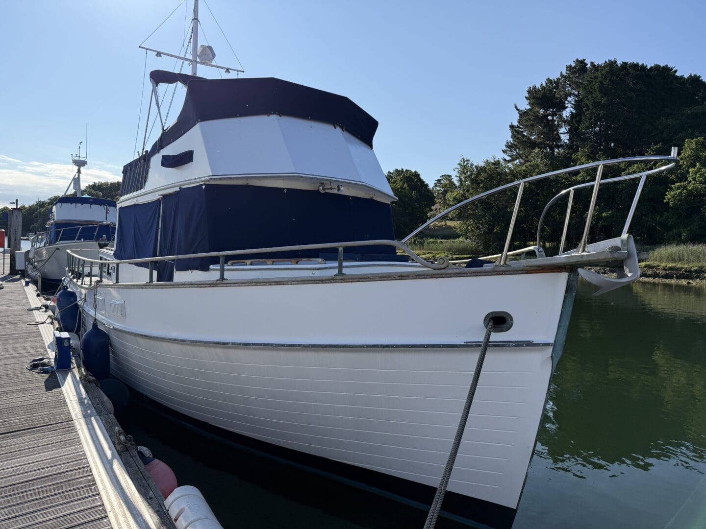 1973 - Grand Banks 42 Classic with twin Perkins Sabre MTi 225 engines ...